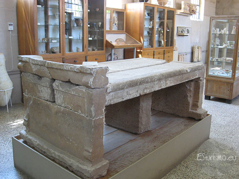 ESturismo.eu GRECIA - CORINTO Museo Arqueológico de la Antigua Corinto
